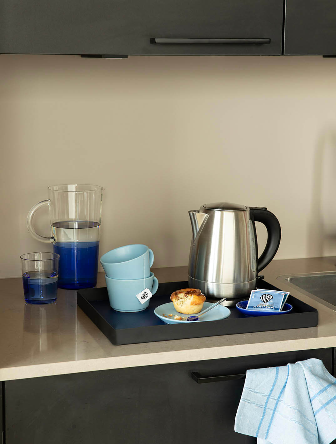 Sophia Welcome tray Black - Welcome trays - Bentley